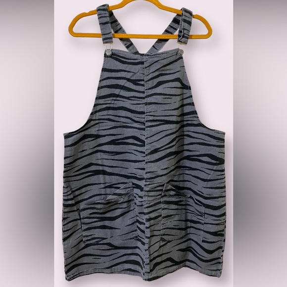 Material Girl | Jeans | Material Girl Overall Animal Print Skirt | Poshmark